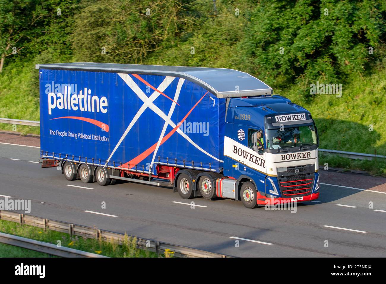 Palletline plc hi-res stock photography and images - Alamy