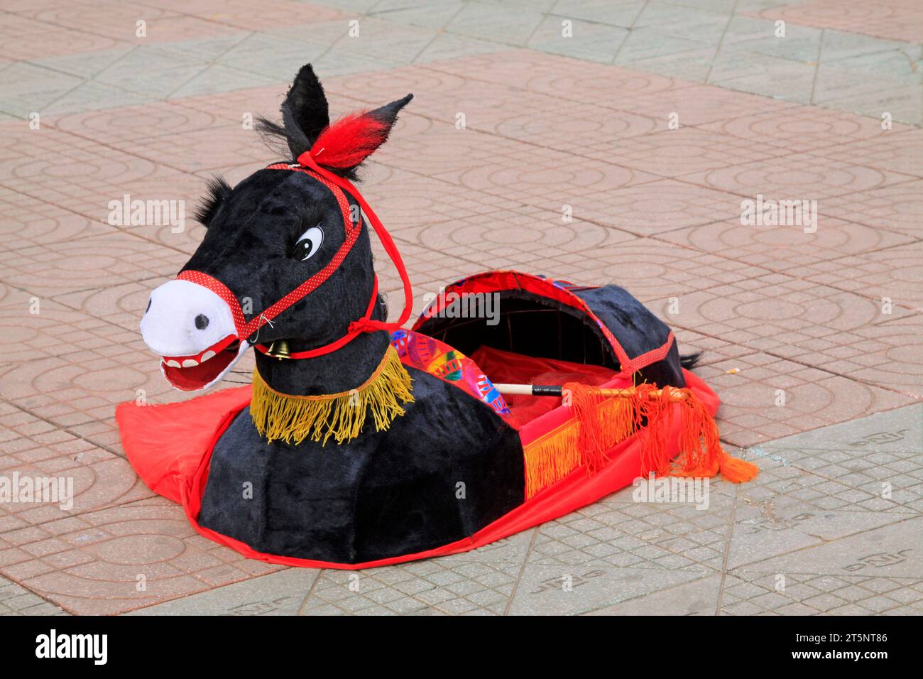 Yangko dance hi-res stock photography and images - Alamy