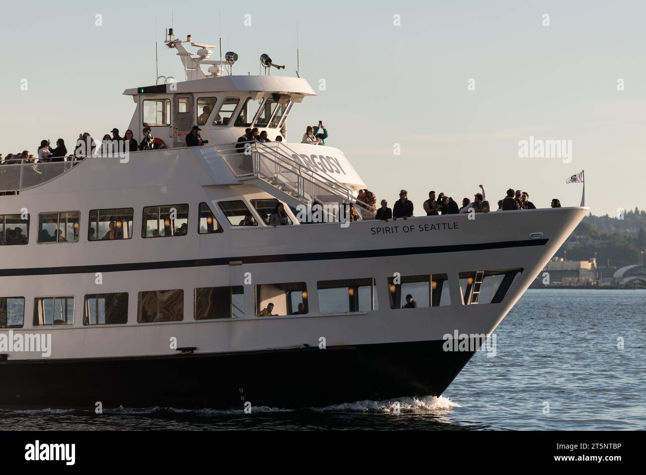 Seattle, USA. 1st Oct, 2023. The waterfront as an Argosy cruise ship ...
