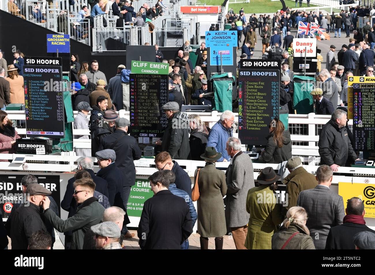 Bookmakers at cheltenham festival hi-res stock photography and images ...