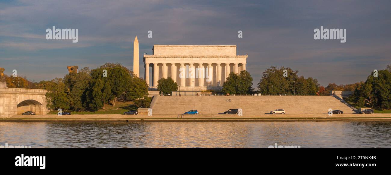 WASHINGTON, DC, USA - Lincoln Memorial, Washington Monument on the ...