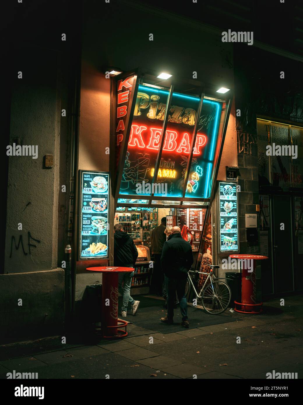 Kebab shop sign hi-res stock photography and images - Alamy