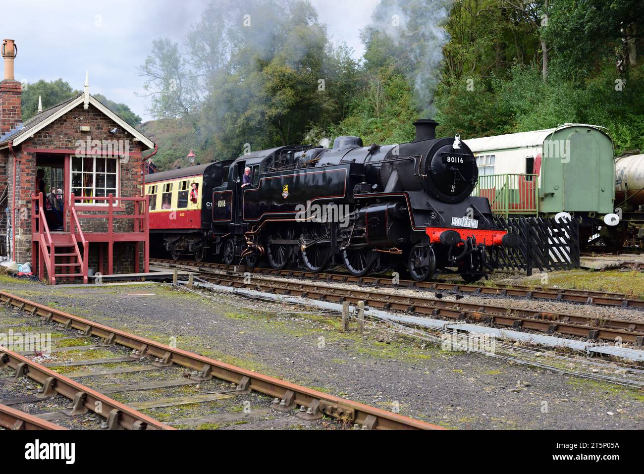BR Standard Class 4 tank No 80136 (running as 80116) arrives at ...
