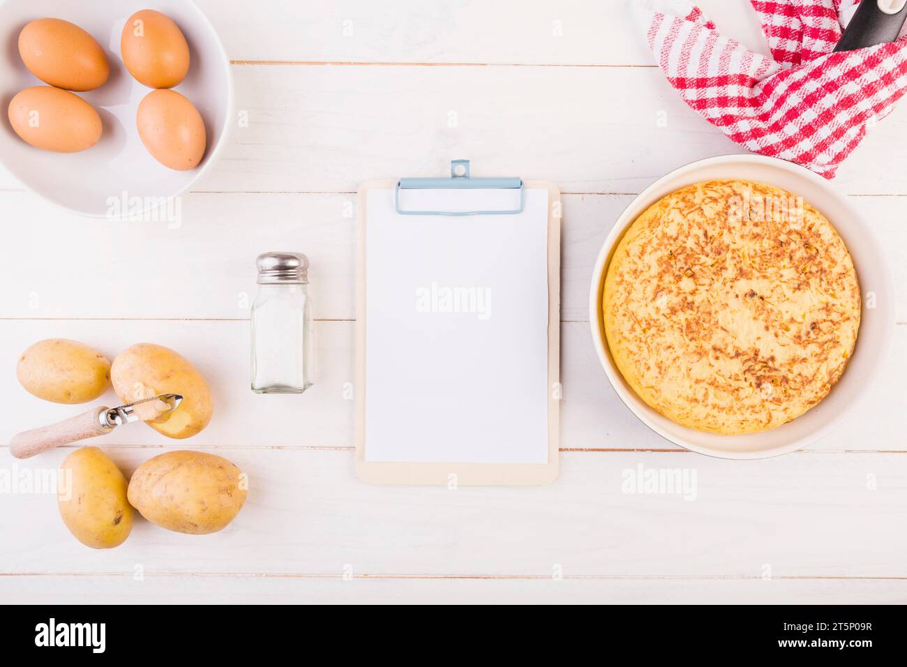 Cooking desktop with clipboard pie Stock Photo - Alamy