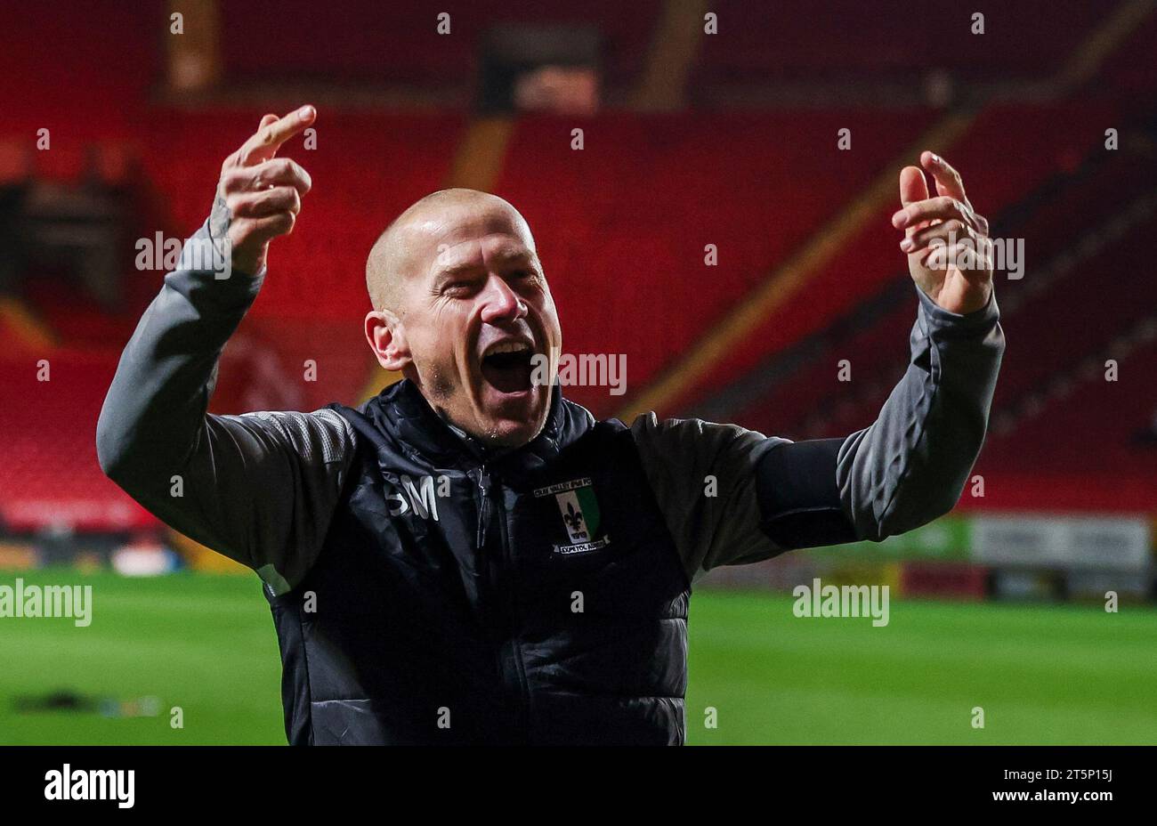 Barry moore hi-res stock photography and images - Alamy