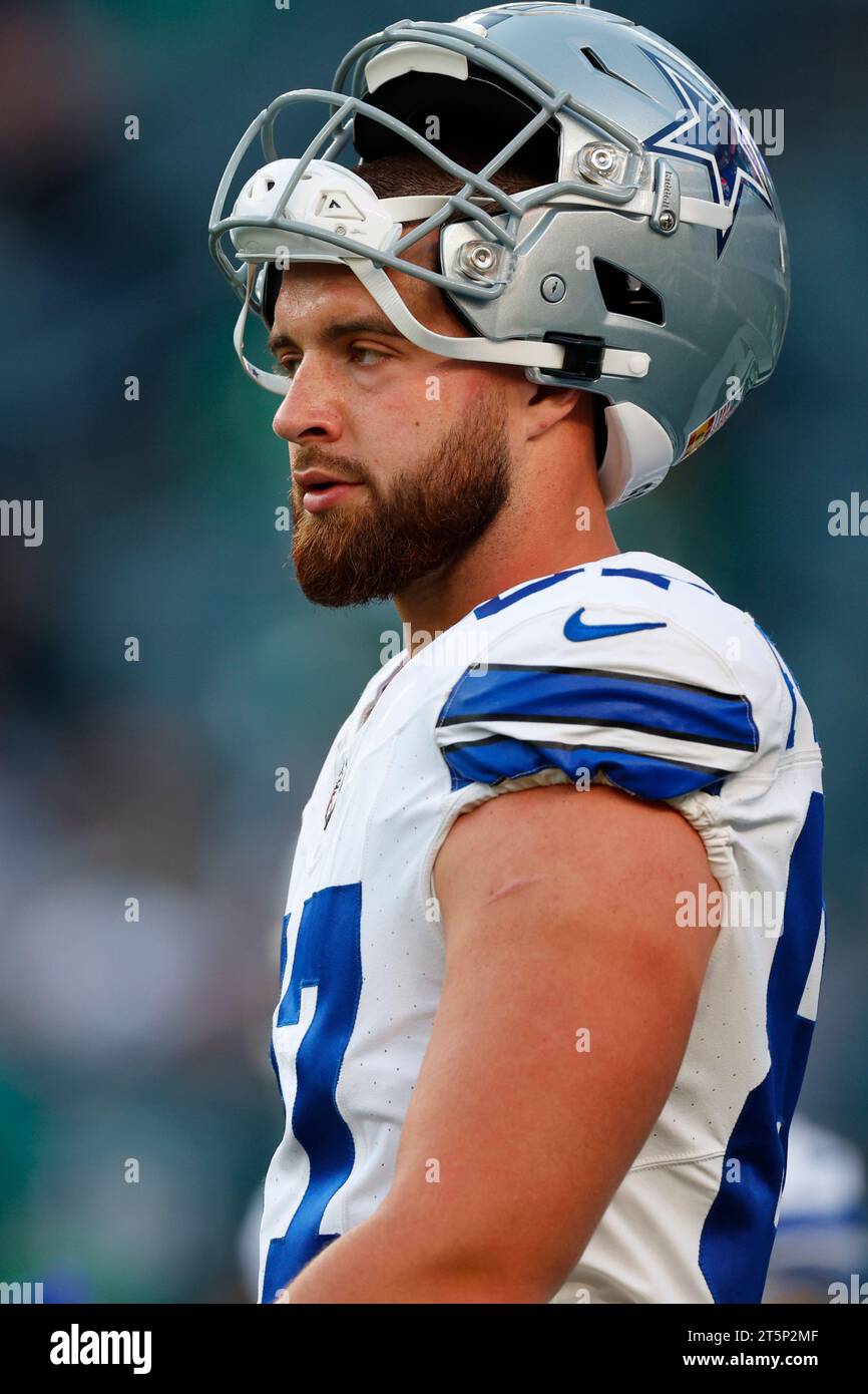 Dallas Cowboys tight end Jake Ferguson (87) warms up before an NFL ...