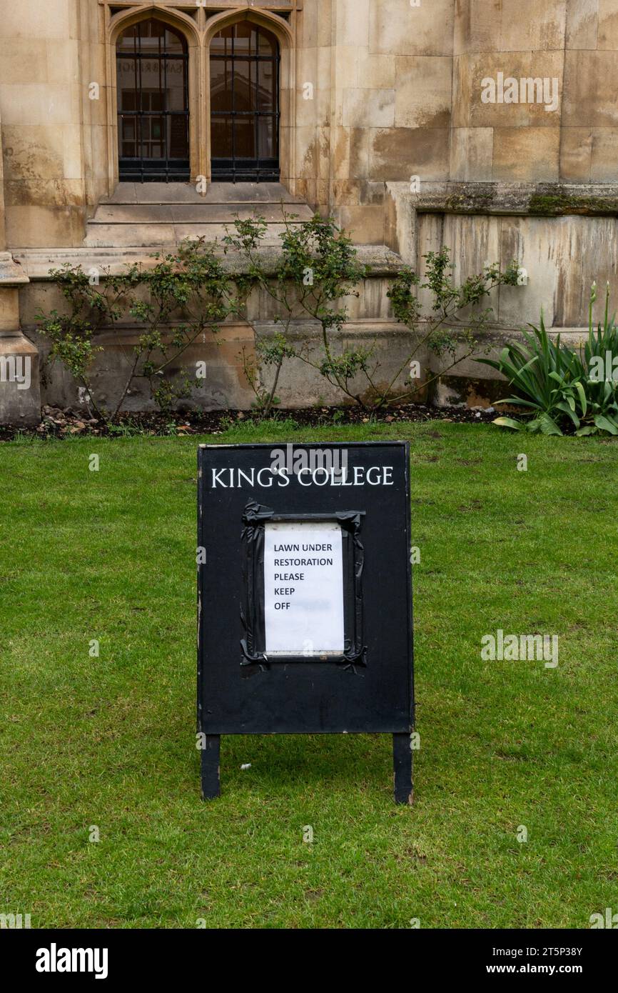University of cambridge sign hi-res stock photography and images - Alamy