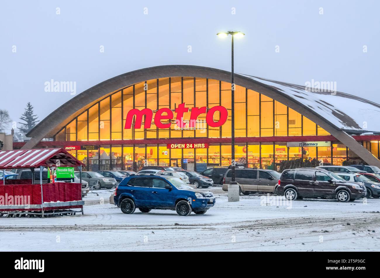 Toronto, Canada - Dec. 14, 2013: Facade of a Metro grocery store. The ...