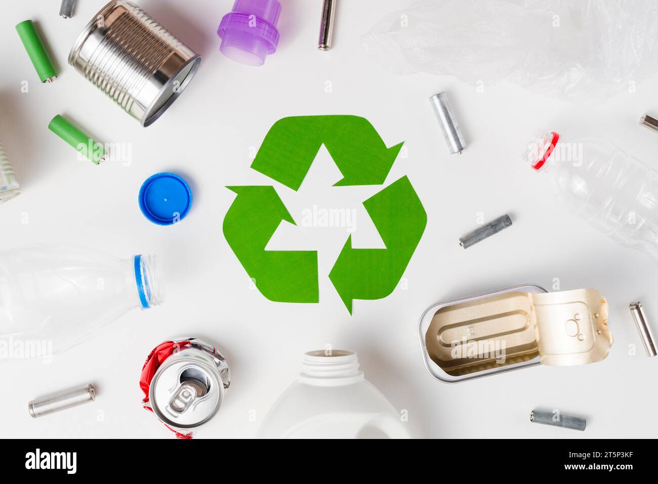Different types litter fit recycling Stock Photo - Alamy Different types litter fit recycling Stock Photo - Alamy