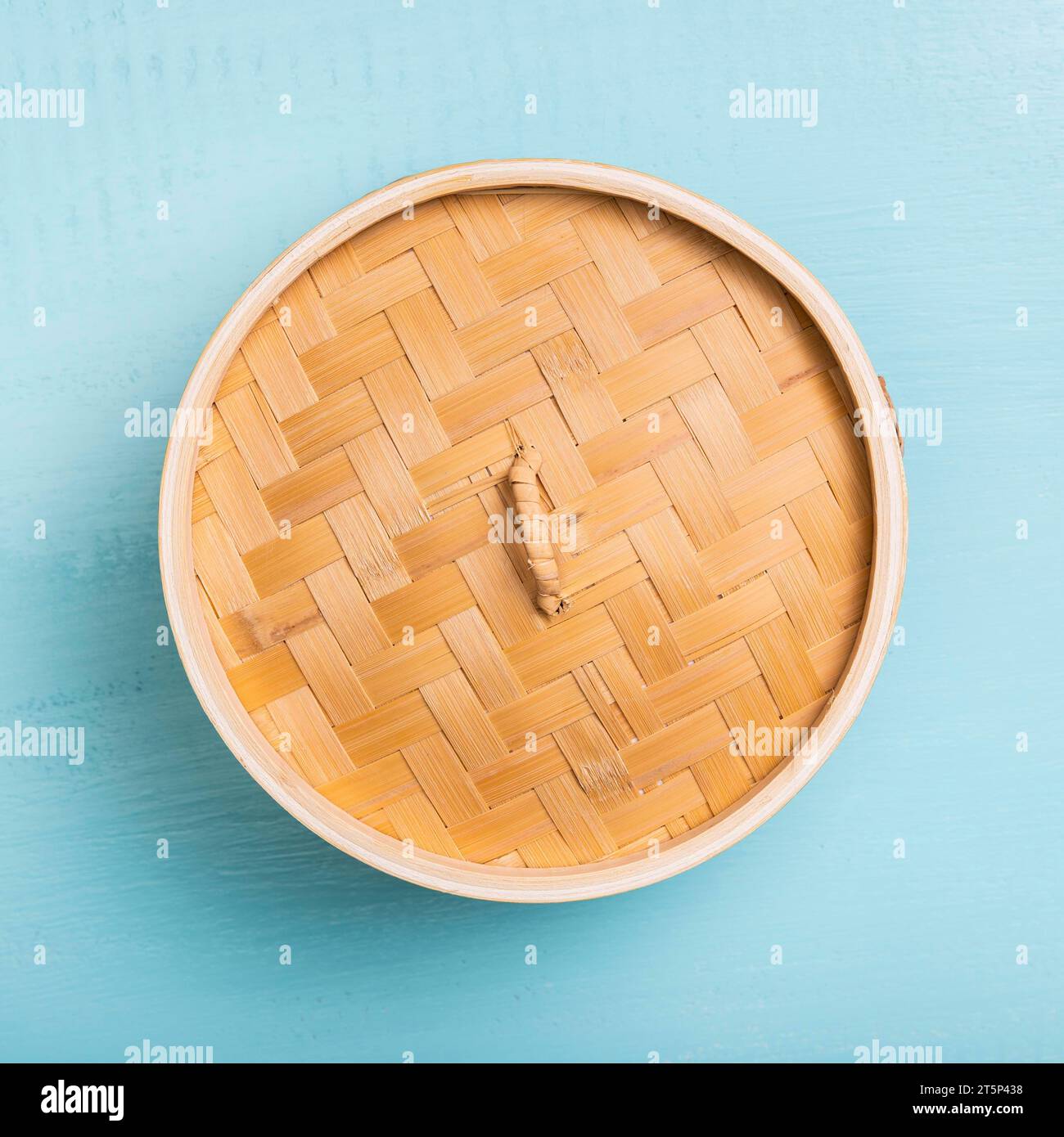 Bamboo food steamer hi-res stock photography and images - Alamy
