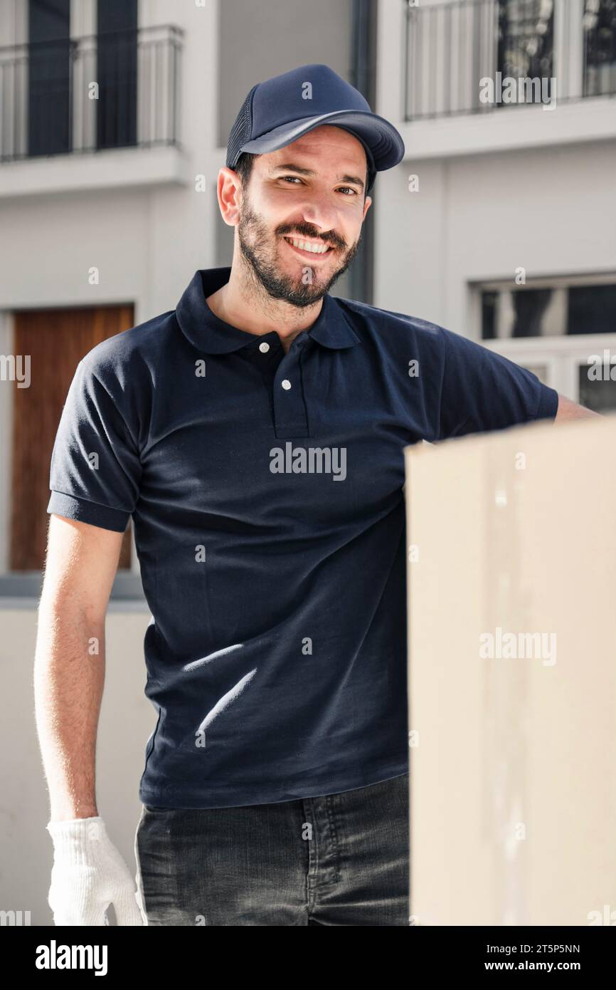 Portrait happy delivery man hi-res stock photography and images - Alamy