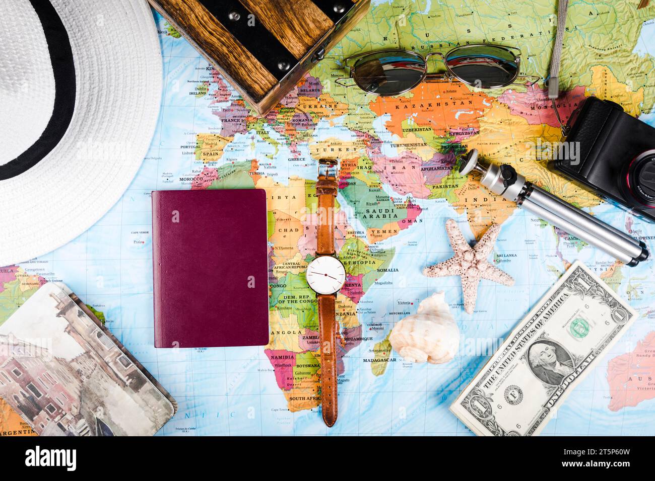 Banknotes world map hi-res stock photography and images - Alamy