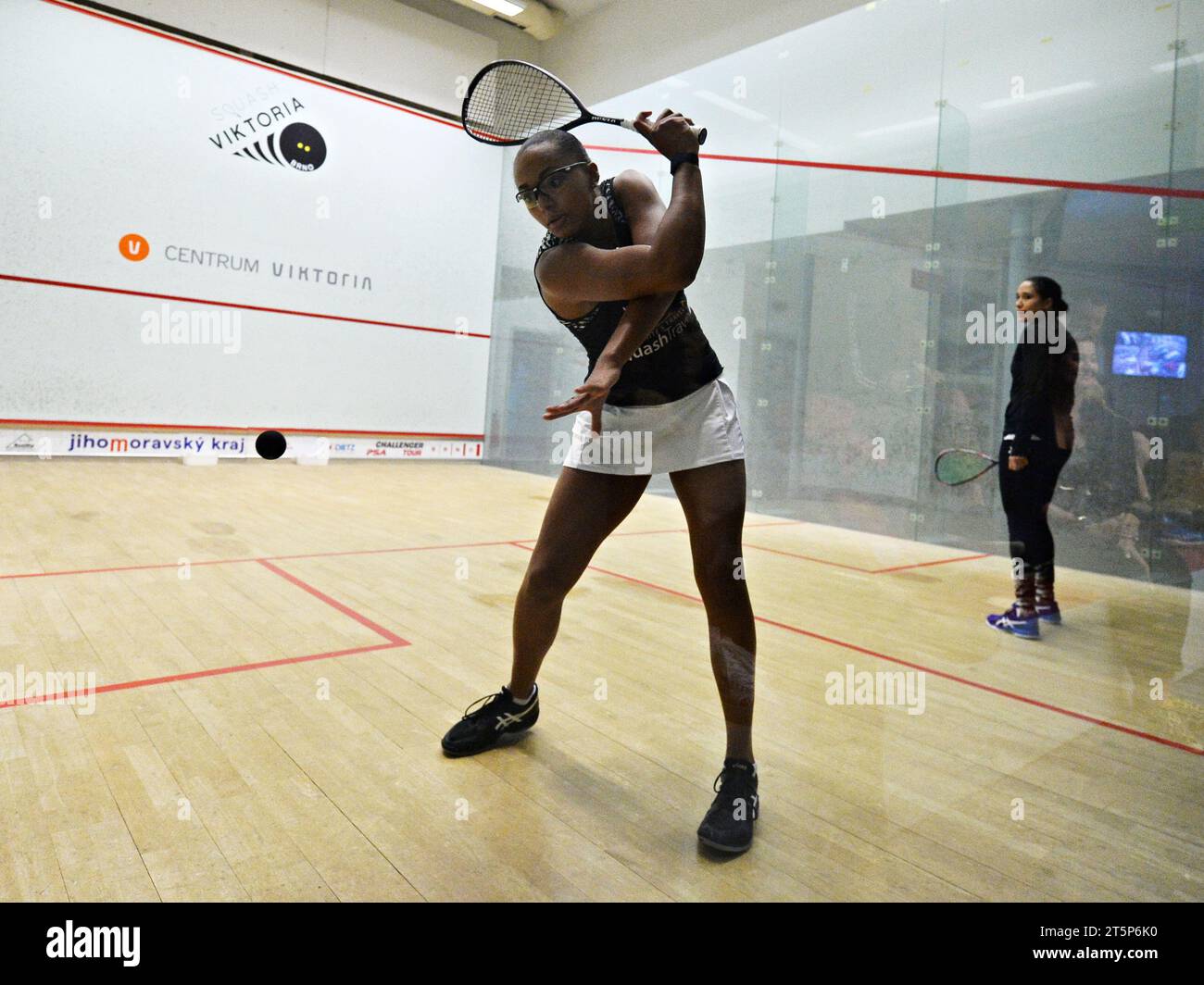 Brno, Czech Republic. 06th Nov, 2023. Asia Harris of Britain, left, and ...