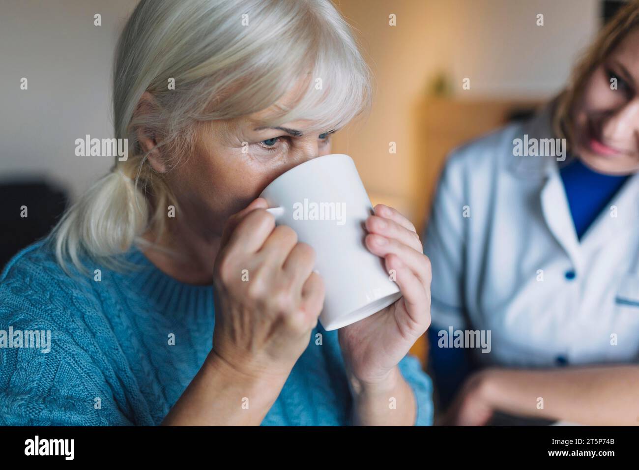 Nursing carer hi-res stock photography and images - Alamy