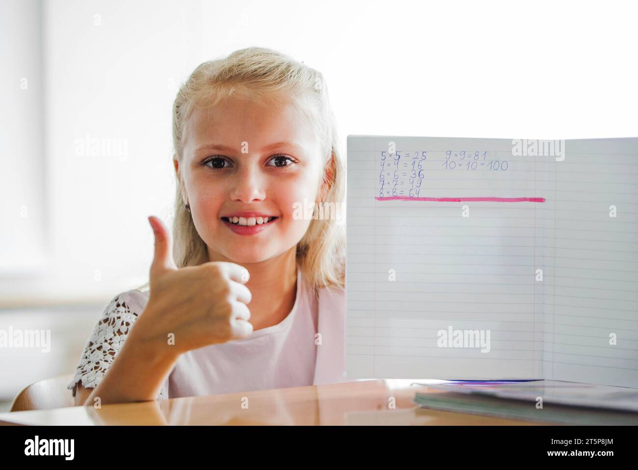 Zoom notebook hi-res stock photography and images - Alamy