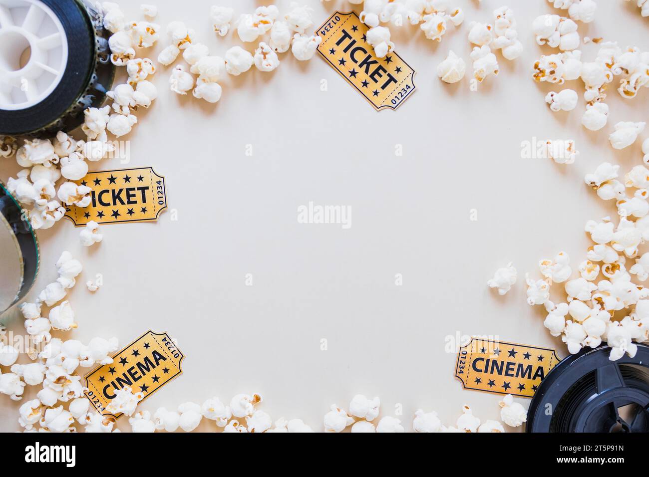 Layout popcorn with cinema objects Stock Photo - Alamy