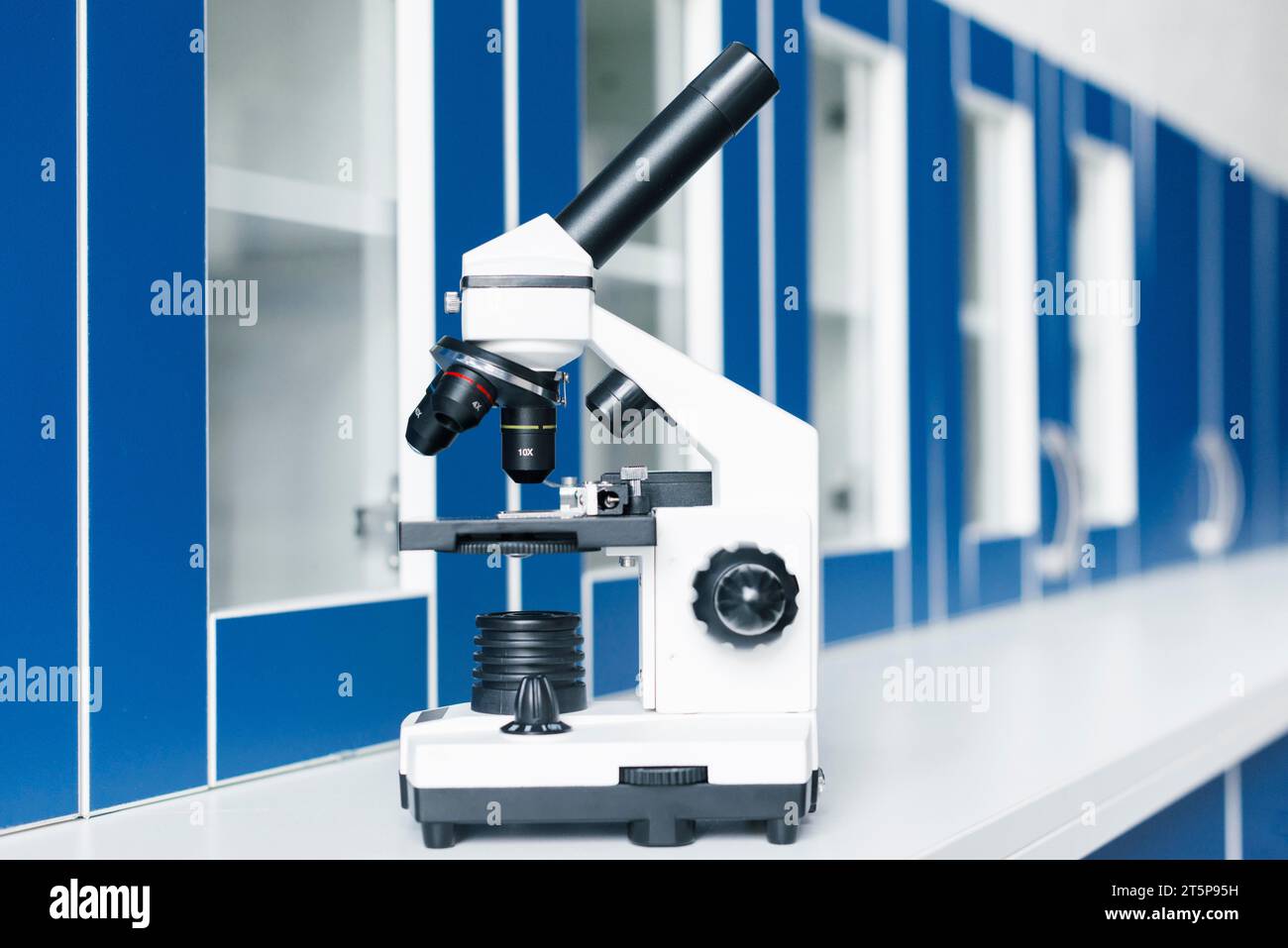 Microscope clinical laboratory Stock Photo - Alamy