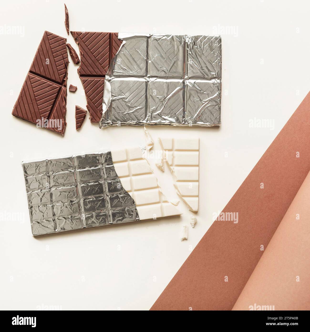 Two chocolate bars hi-res stock photography and images - Alamy