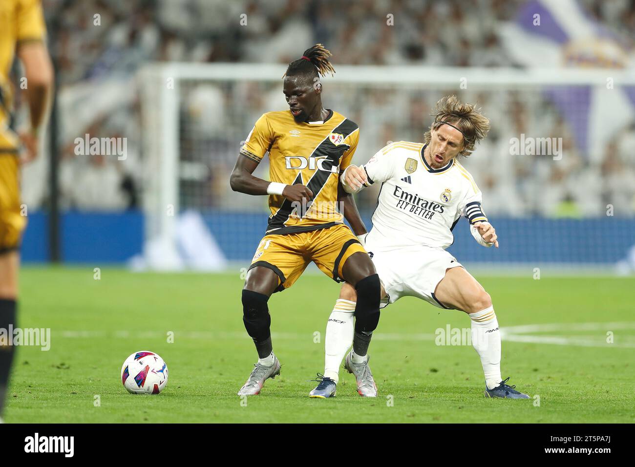 Madrid, Spain. 5th Nov, 2023. (L-R) Pathe Ciss (Rayo), Luka Modric ...