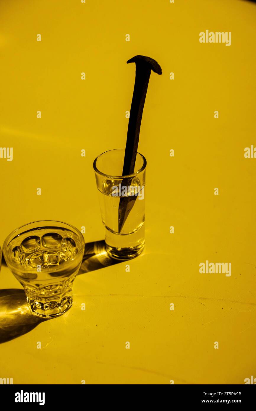 Losgehparty, disinfection of a nail with which an ear hole is pierced ...