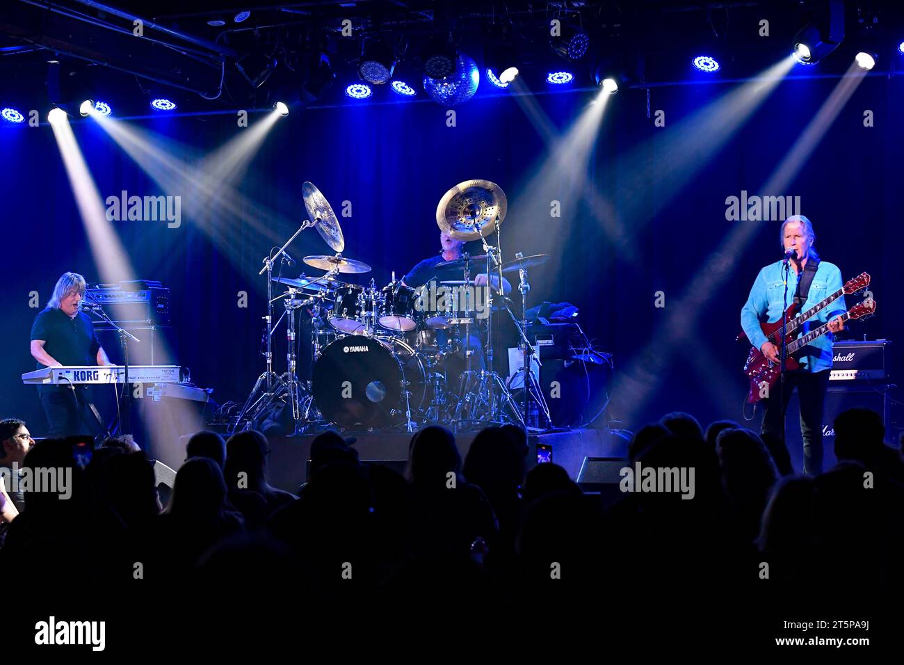 The 1975 band tour hi-res stock photography and images - Alamy