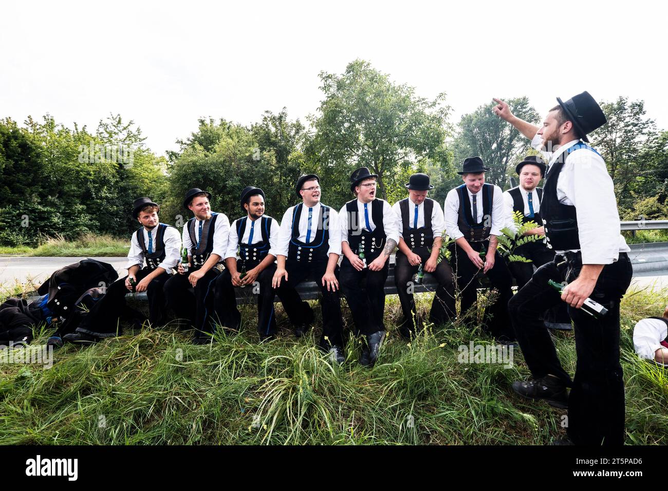 Local news of a Roland brother after finishing his rolling, many Roland ...