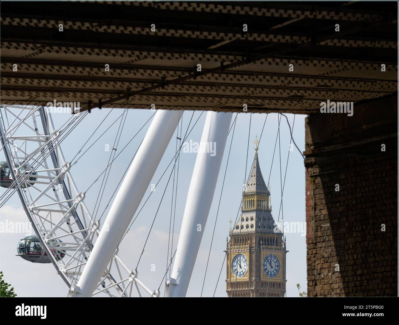 The big ben clocktower of the Houses of Parliament viewed through the ...