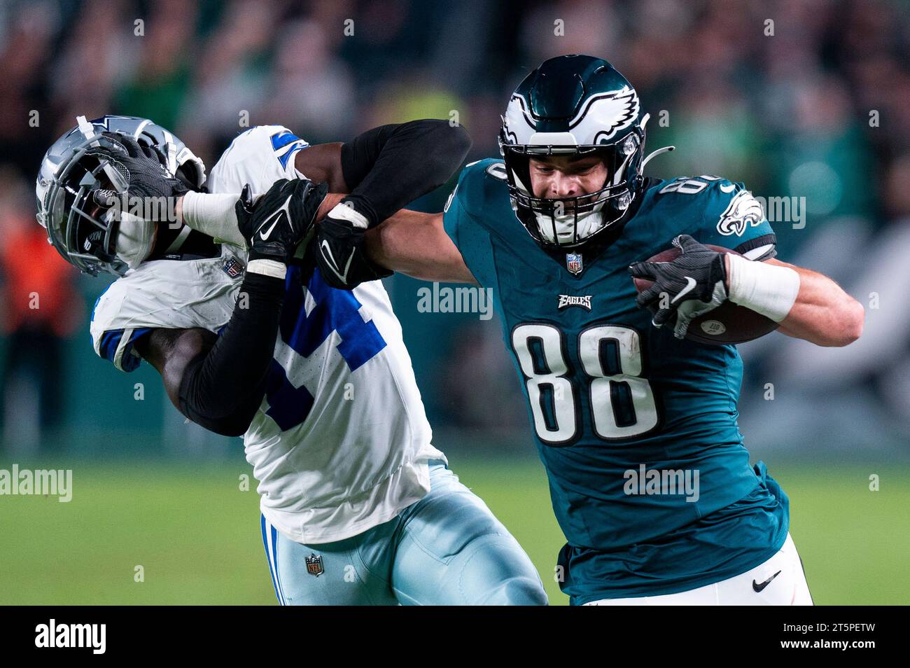 Philadelphia Eagles tight end Dallas Goedert (88) in action against ...