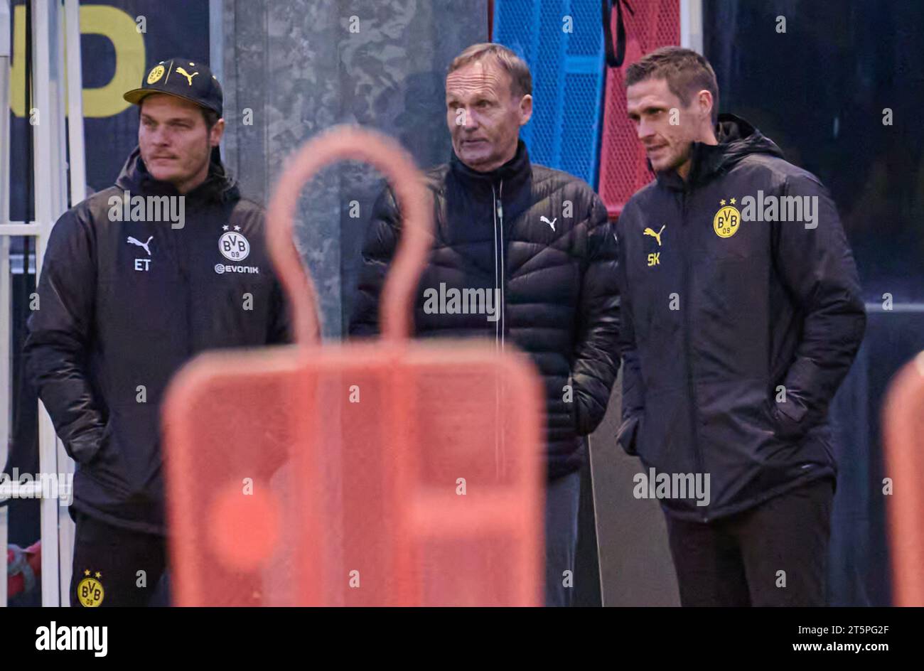 Dortmund, Germany. 06th Nov, 2023. Soccer: Champions League, before the ...