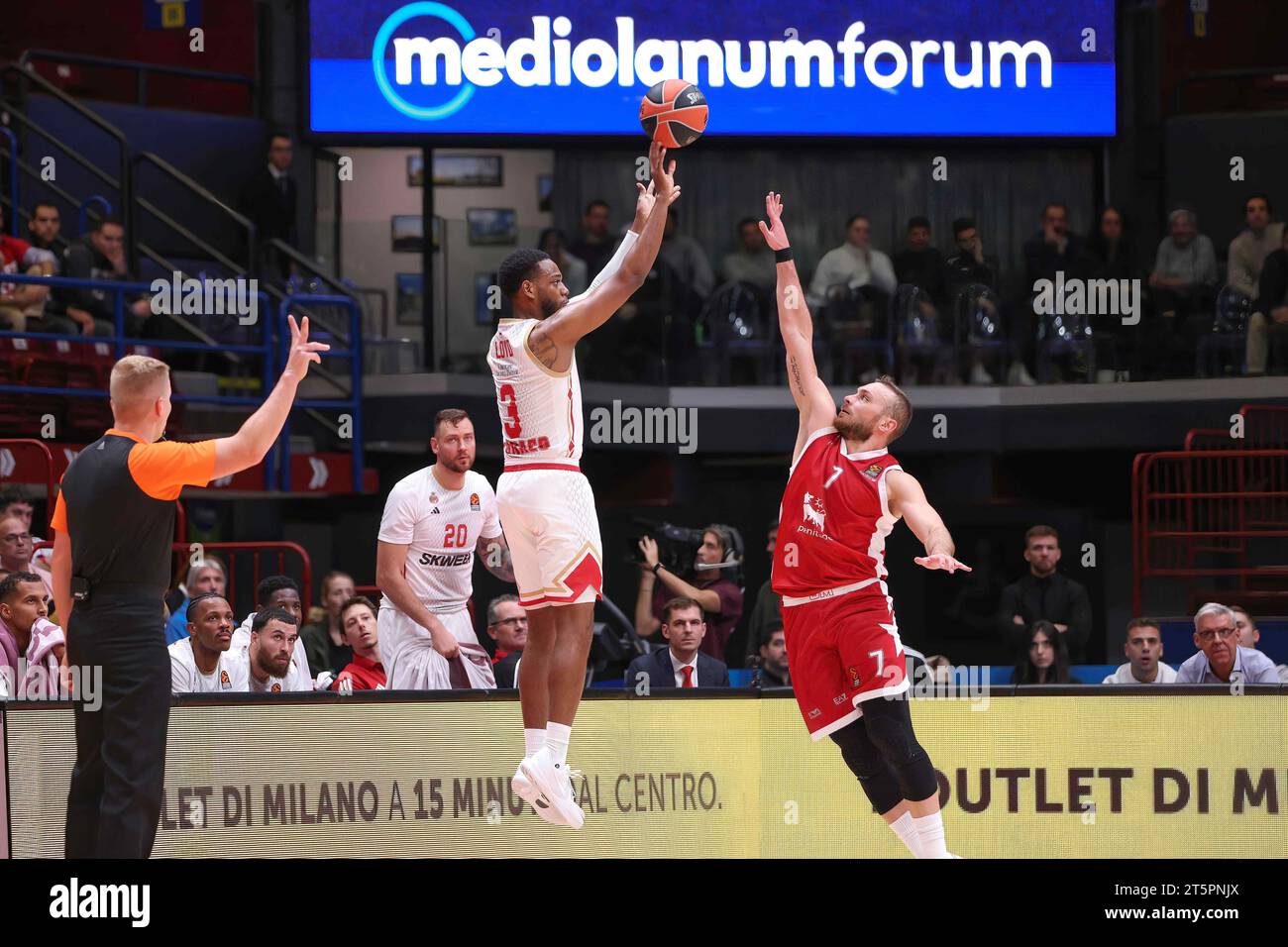 Milan, Italy. 2nd Nov, 2023. Italy, Milan, november 2 2023: Jordan Loyd ...