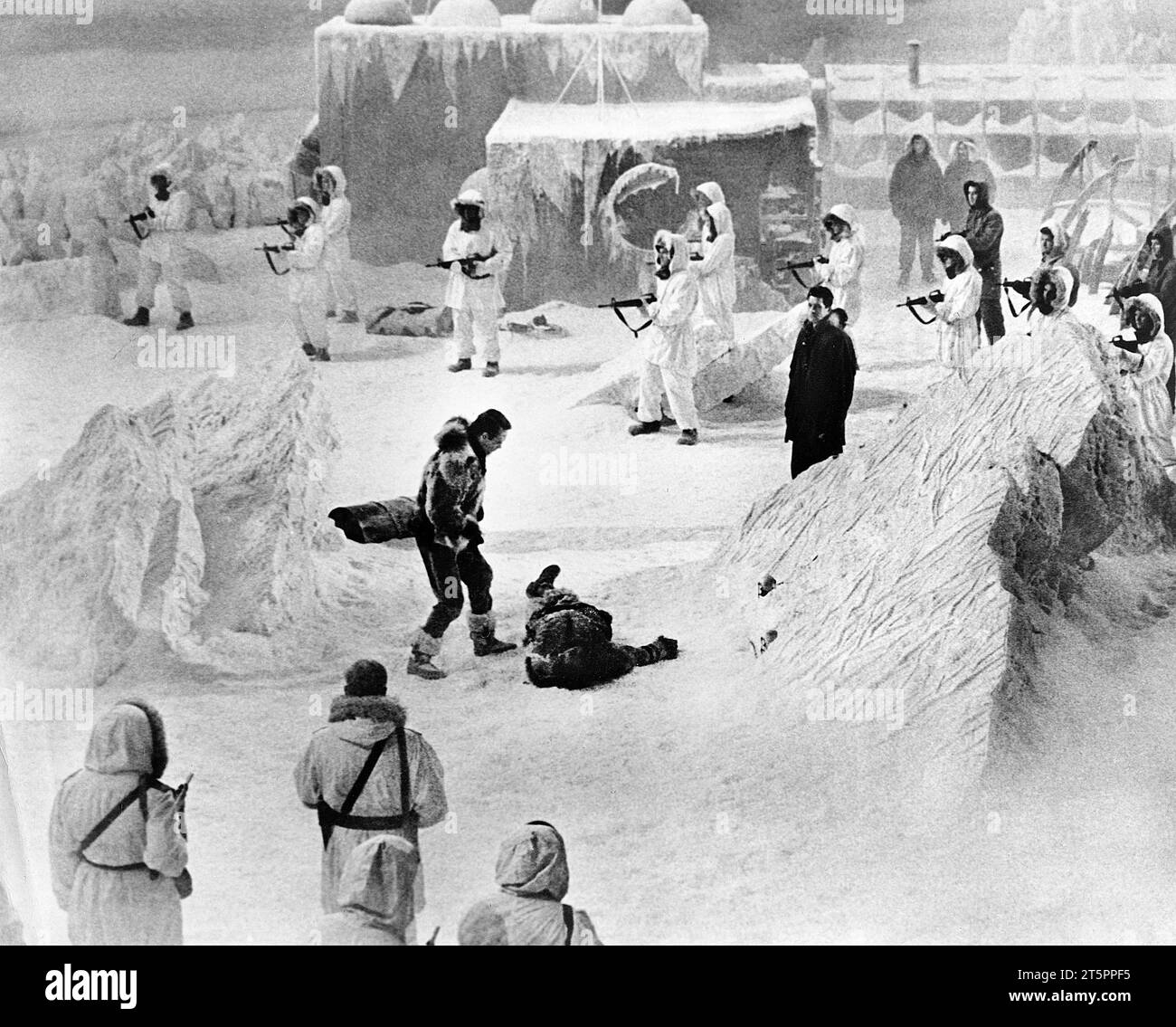 Rock hudson ernest borgnine hi-res stock photography and images - Alamy