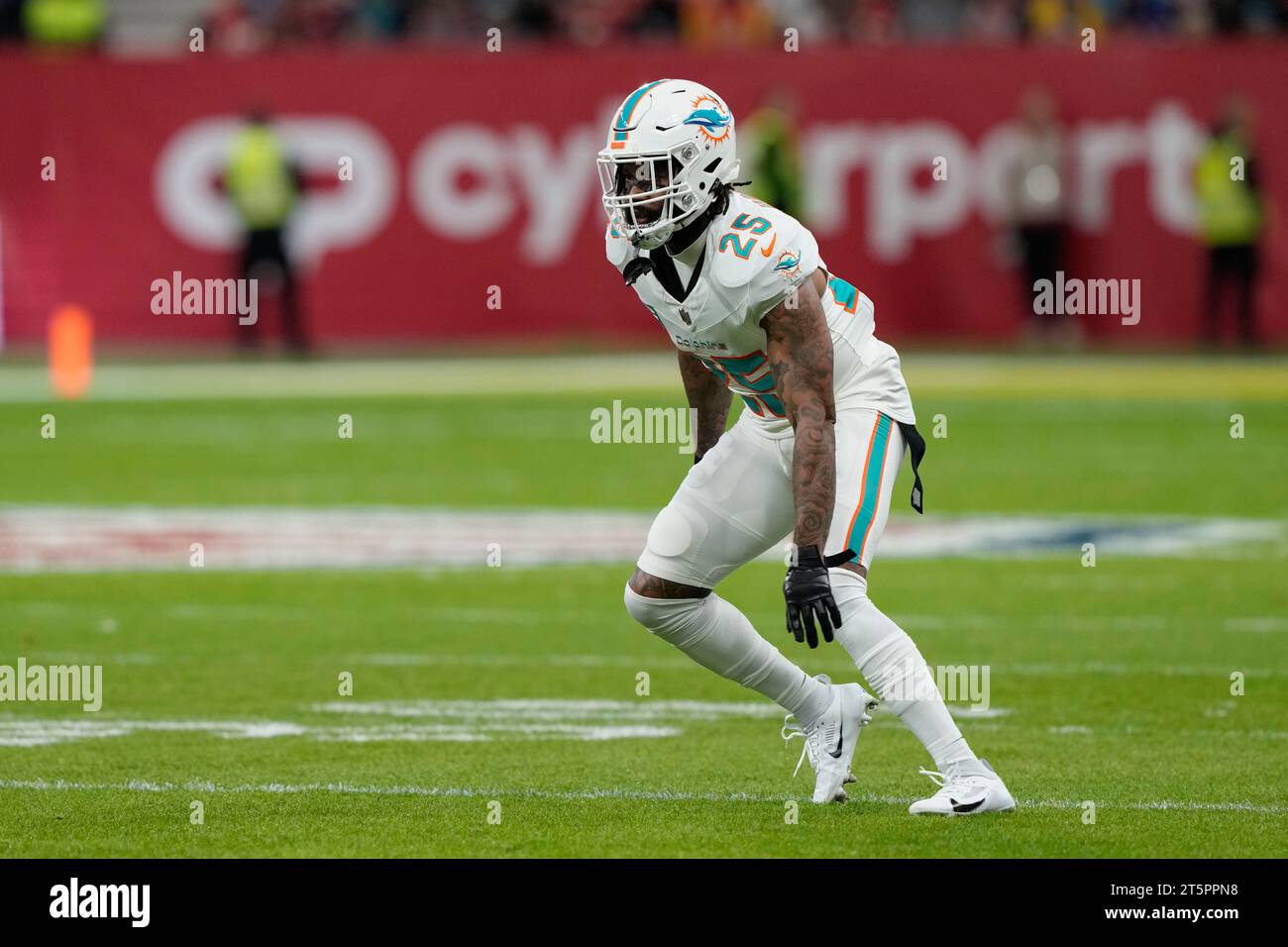 Miami Dolphins cornerback Xavien Howard (25) in action during an NFL ...