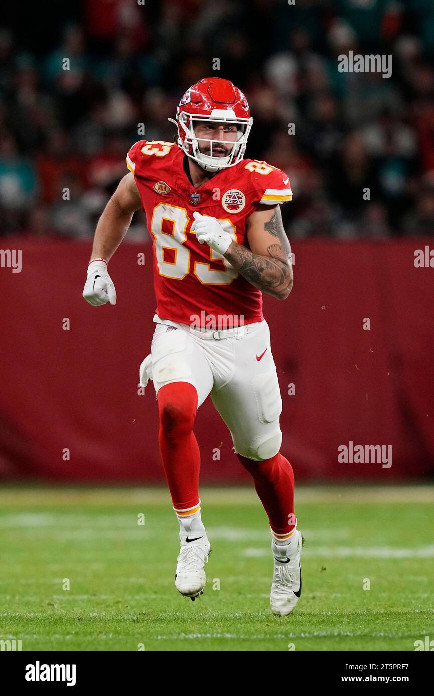 Kansas City Chiefs tight end Noah Gray (83) runs up the field during an ...