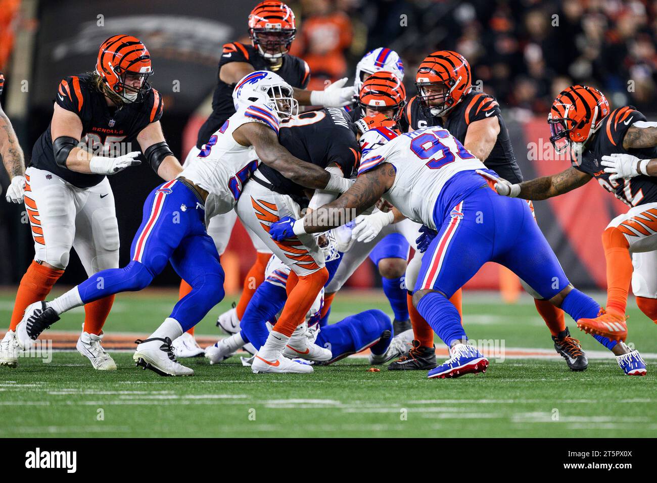 Buffalo Bills defensive end Leonard Floyd (56) and Buffalo Bills ...