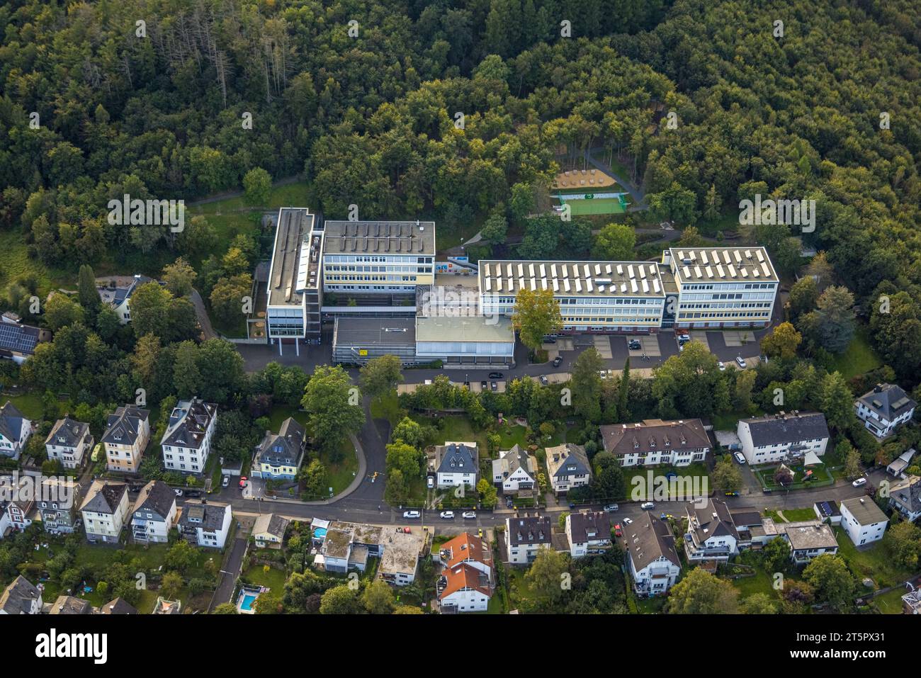 Berufskolleg wirtschaft und verwaltung hi-res stock photography and ...