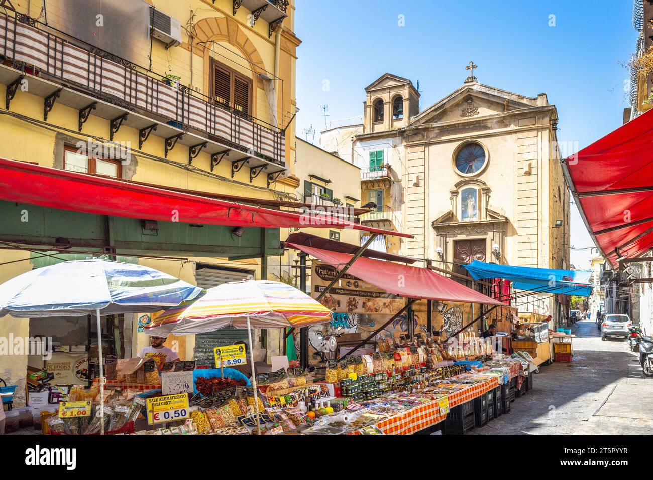 Sicilian street market hi-res stock photography and images - Alamy