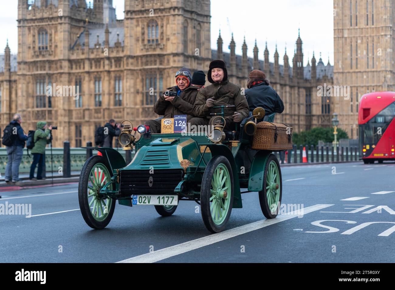 British autocar motoring hi-res stock photography and images - Alamy