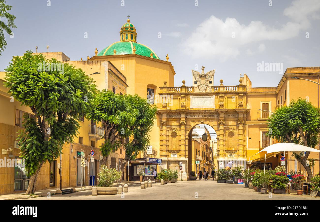 Garibaldi in marsala hi-res stock photography and images - Alamy