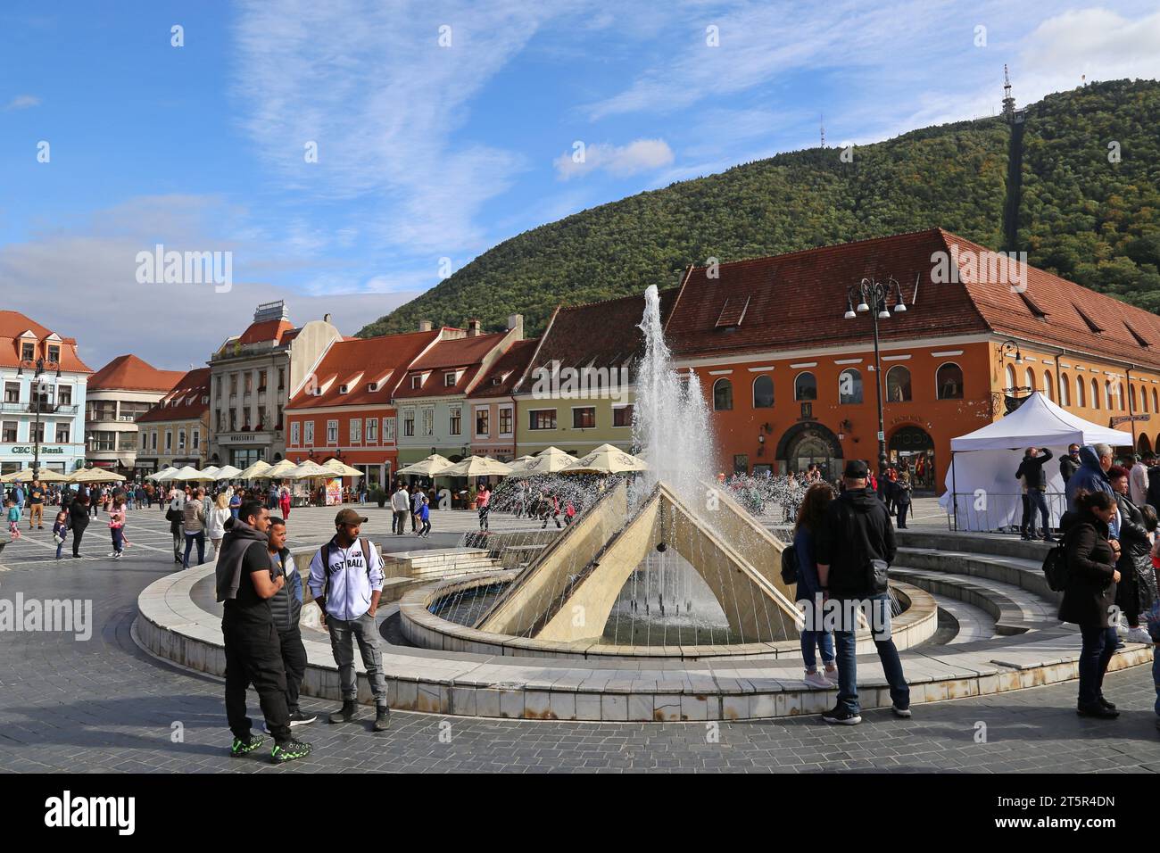 Multicultural Day 2023, Piața Sfatului (Council Square), Old Town ...