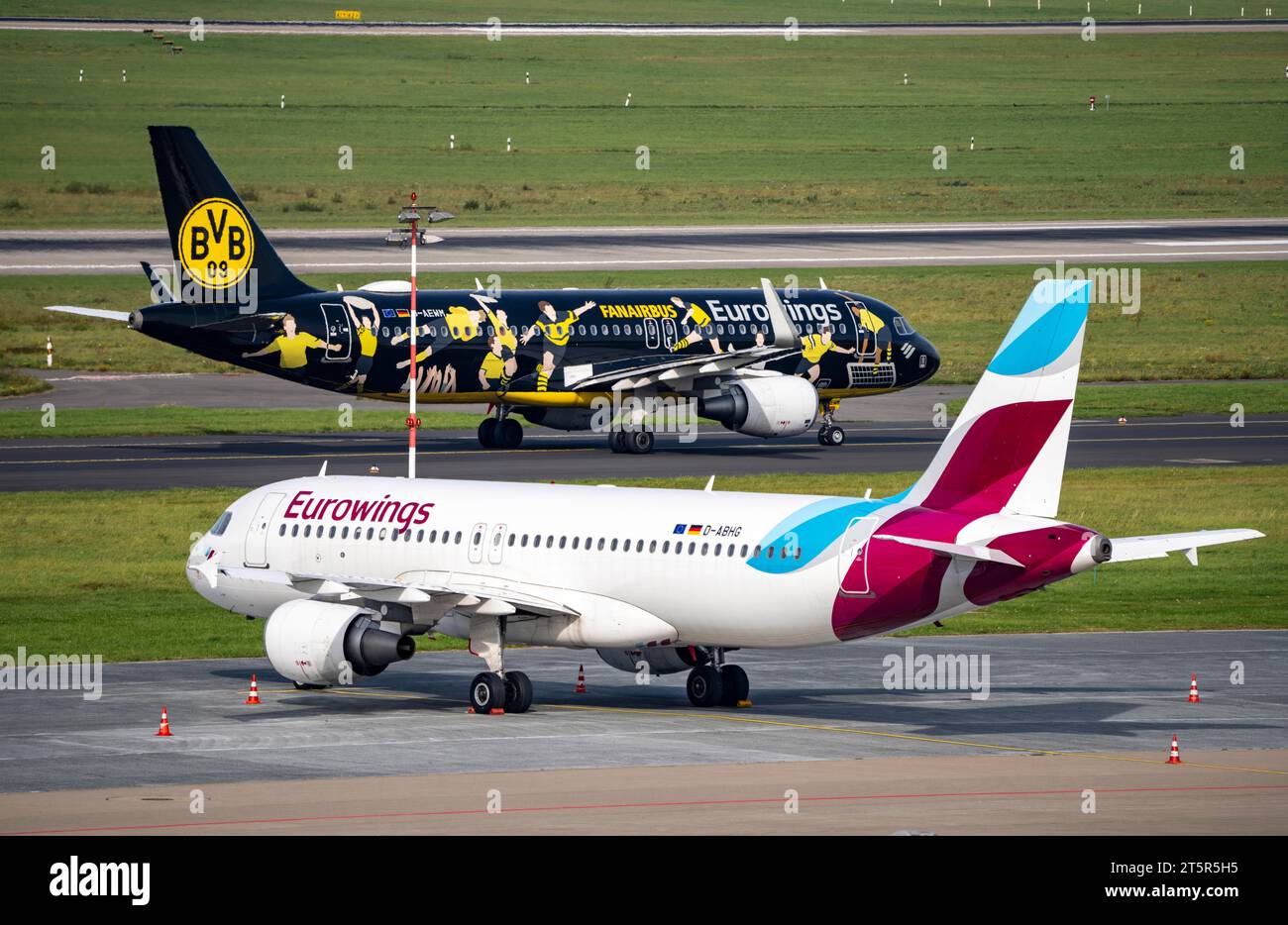 Düsseldorf Airport, Eurowings aircraft, Airbus A320-200, fan bus, BVB ...