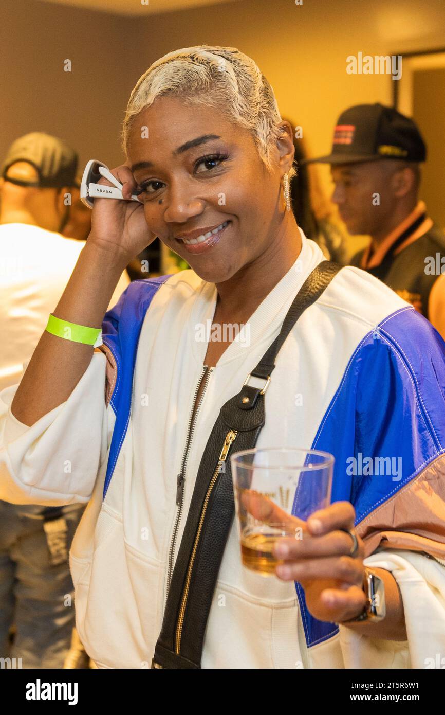 Tiffany Hadish poses backstage during "The Miseducation of Lauryn Hill ...