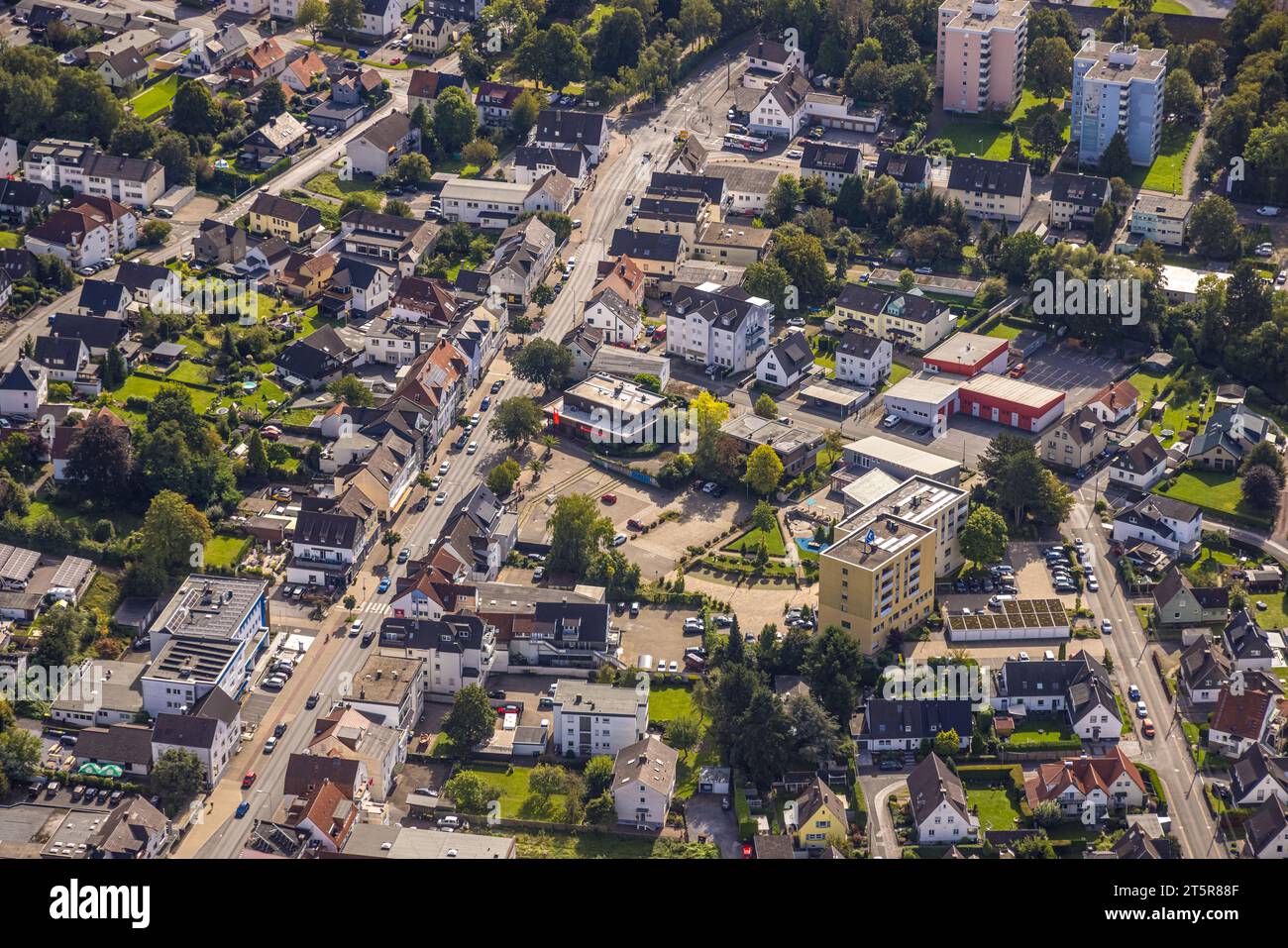 Town center with lendringser platz hi-res stock photography and images ...