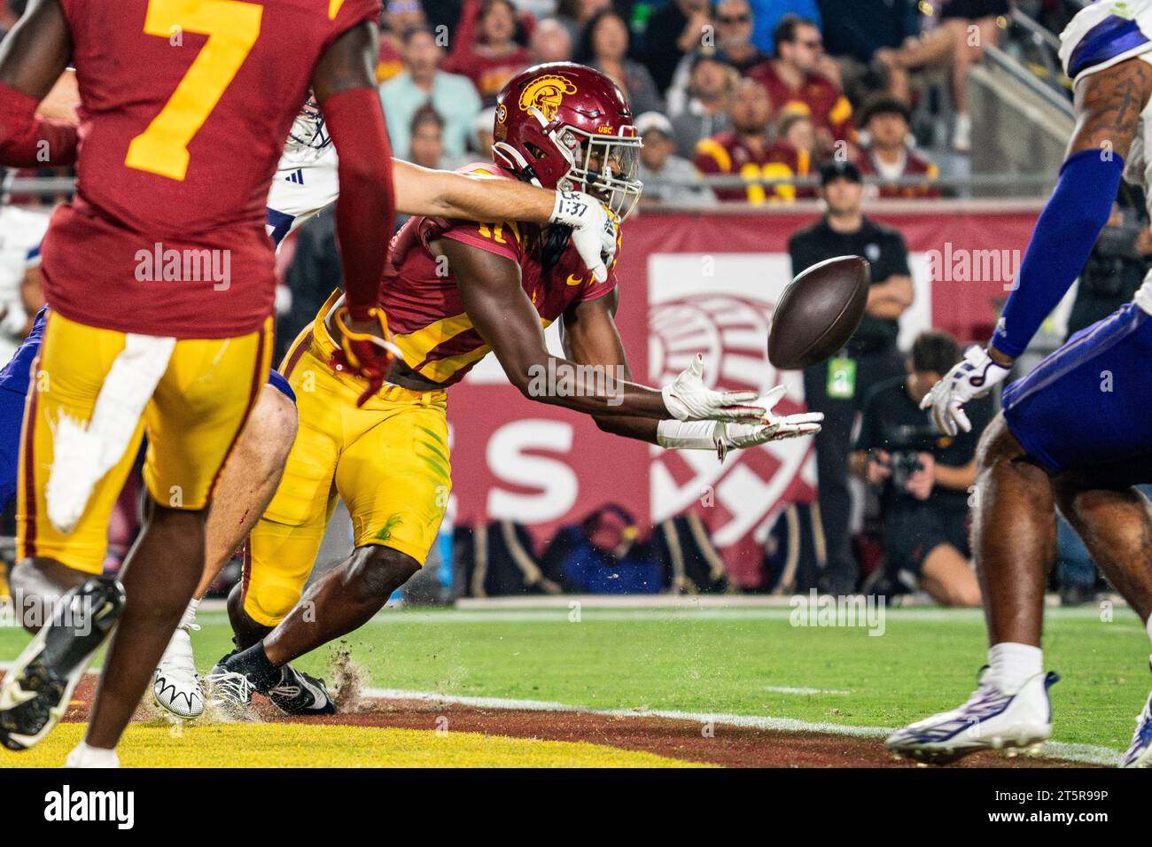 Los Angeles, United States. 04th Nov, 2023. USC Trojans cornerback ...