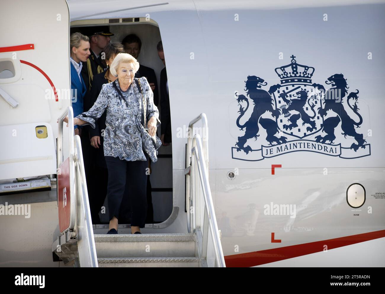 WILLEMSTAD - Princess Beatrix arrives at Hato Airport for her four-day ...