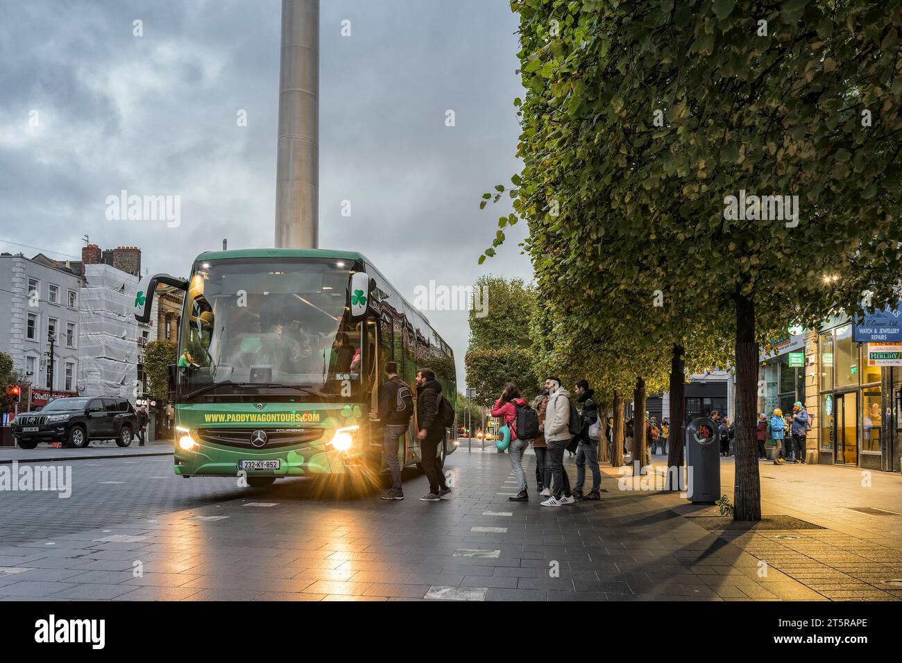 Bus in oconnell street hi-res stock photography and images - Alamy