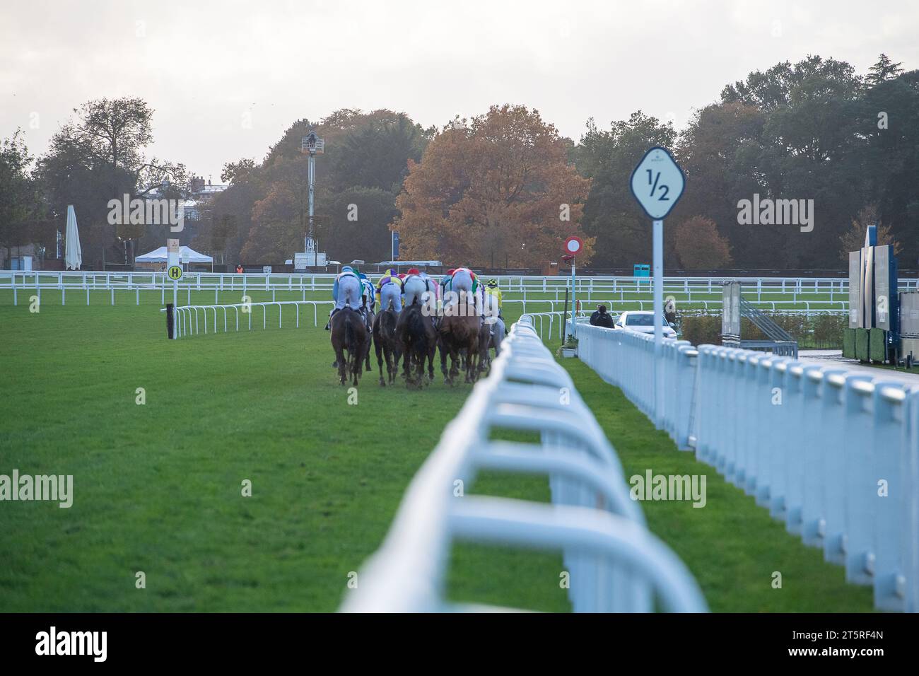 Ascot, Berkshire, UK. 4th November, 2023. Riders in the Sodexo Live ...