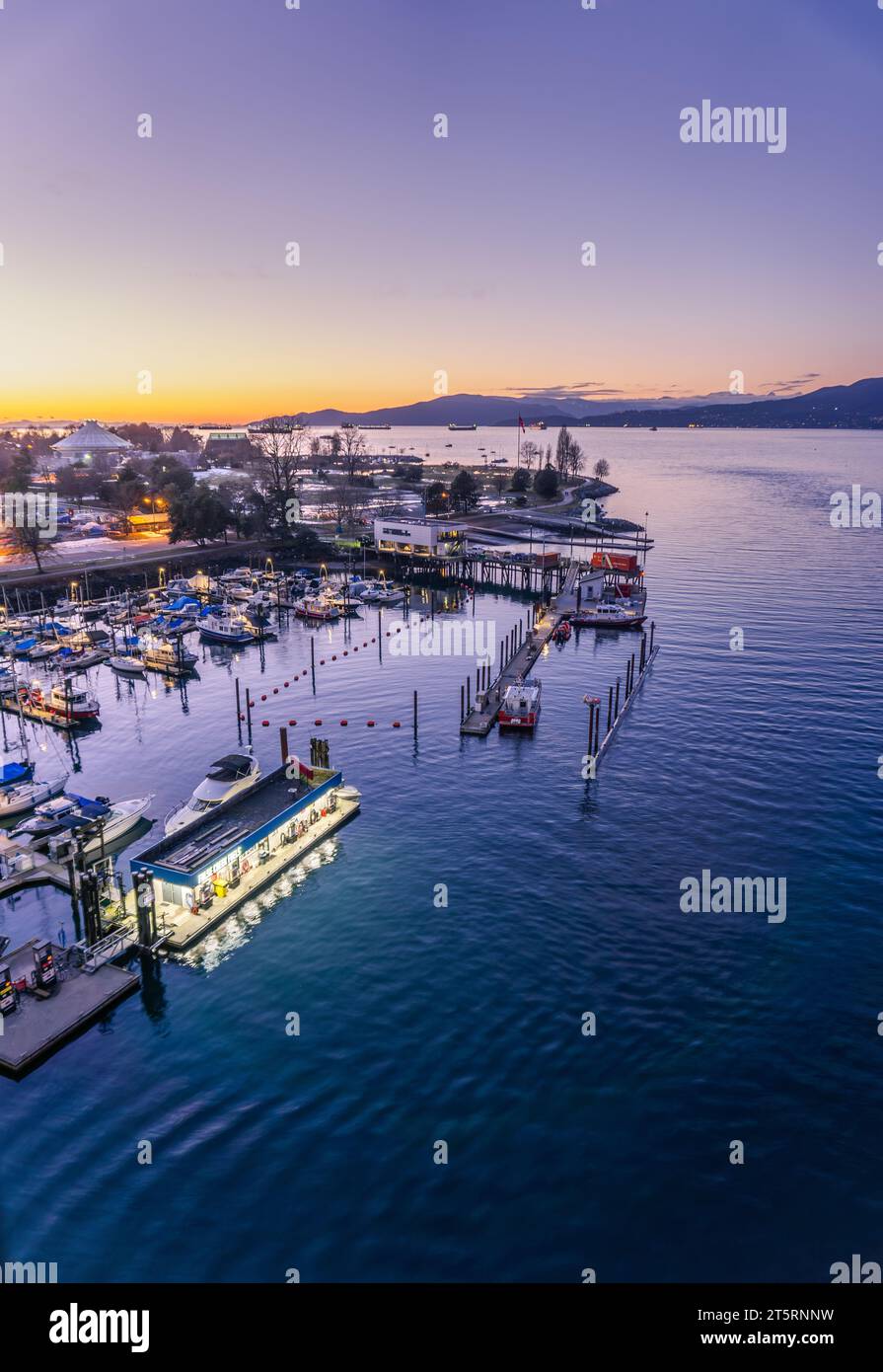 English Bay at sunset in Vancouver, Canada Stock Photo - Alamy