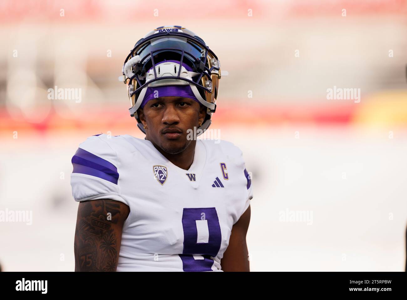 Washington Huskies quarterback Michael Penix Jr. (9) during an NCAA ...