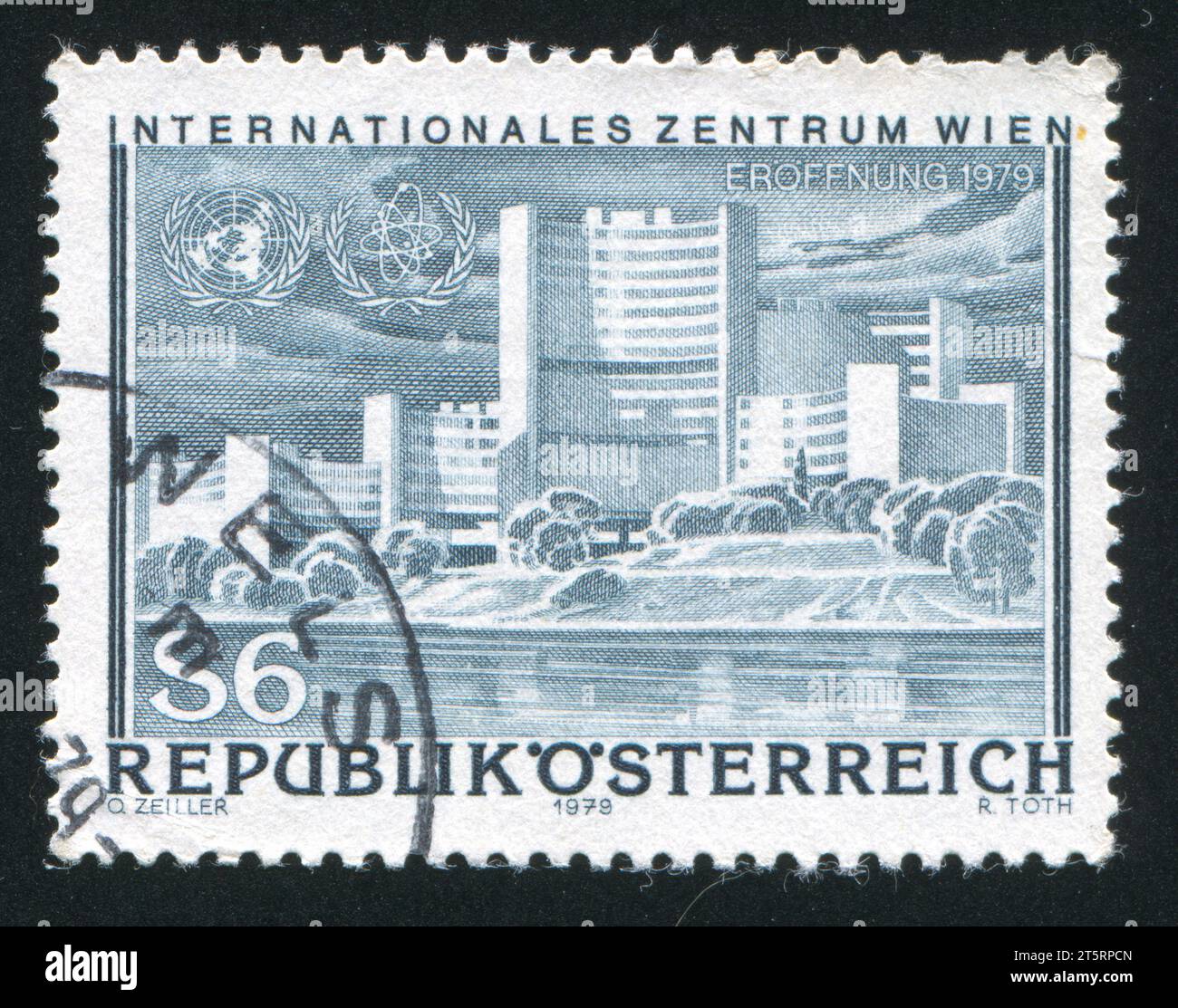 AUSTRIA - CIRCA 1979: stamp printed by Austria, shows Donaupark, United ...