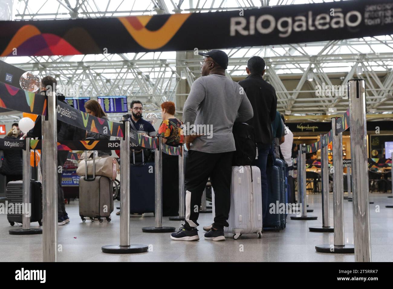 Tom Jobim International Airport Galeão Rio de Janeiro. Taxi and Uber ...